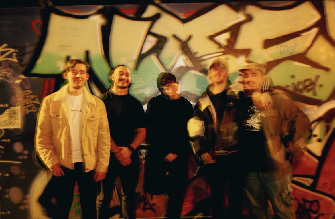 SINGLE REVIEW: Smallworld – Worn out with Dreams – VINYL FANTASY REVIEWS